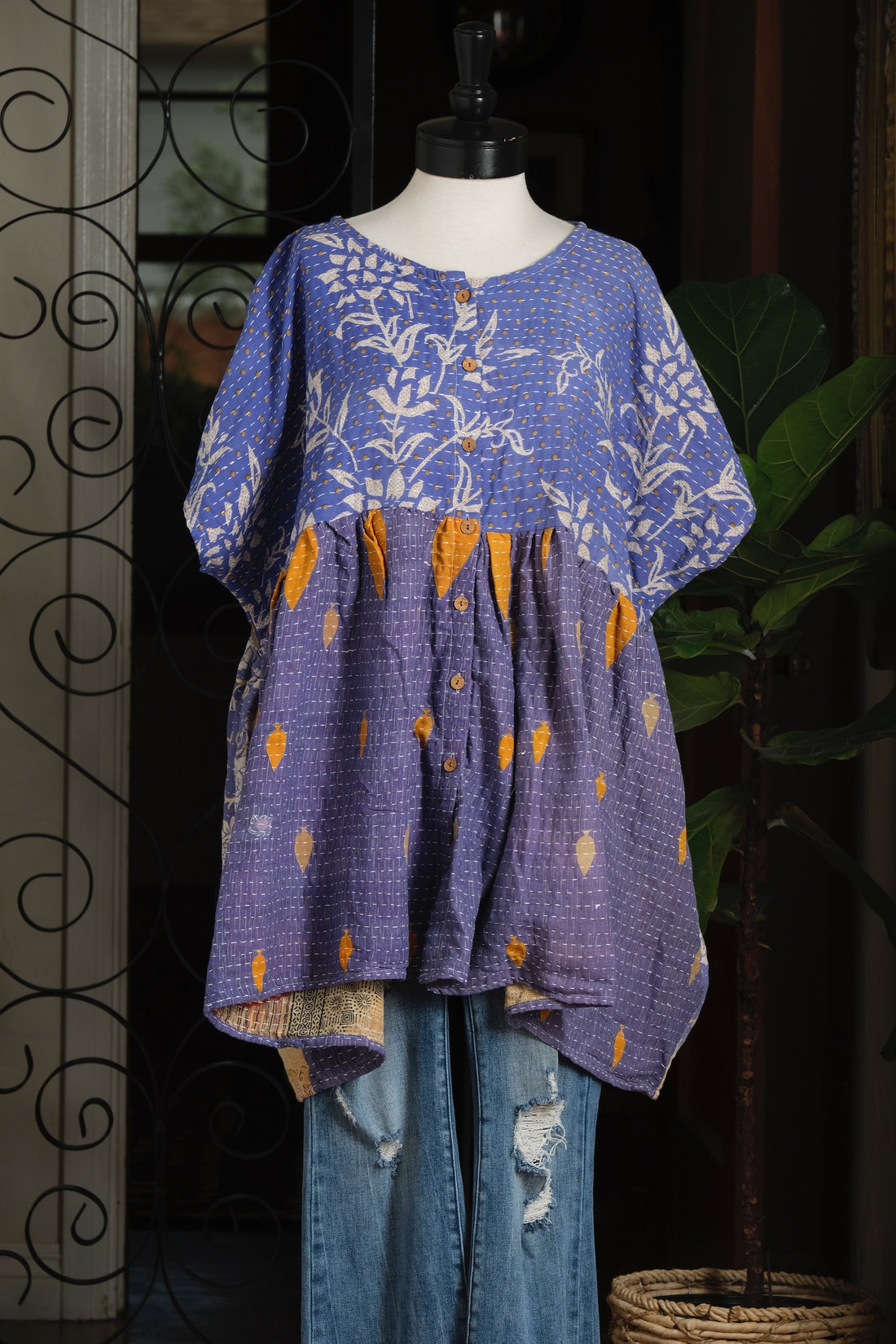 Button Down Mini in Blue Garden – Chateau Bel Age Boutique
