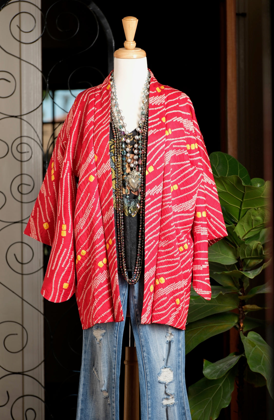 KIMONOS – Page 2 – Chateau Bel Age Boutique