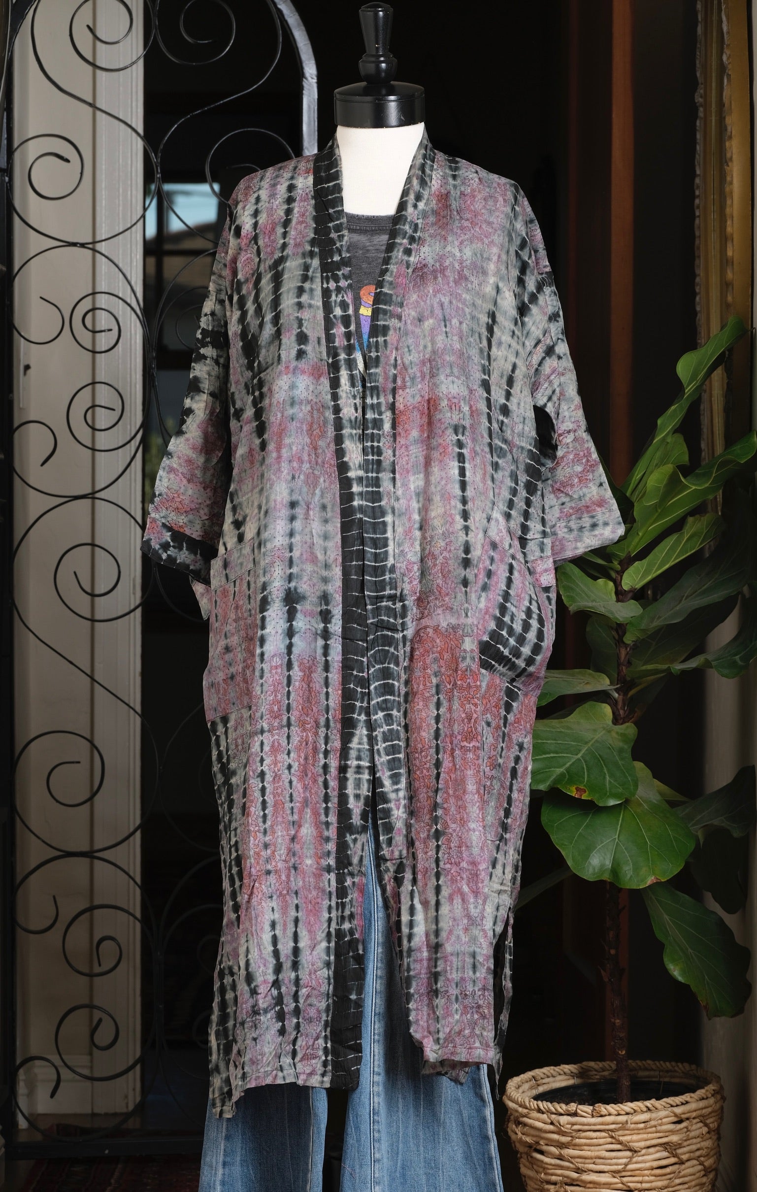 Smoke Duster in Lavender smoke – Chateau Bel Age Boutique