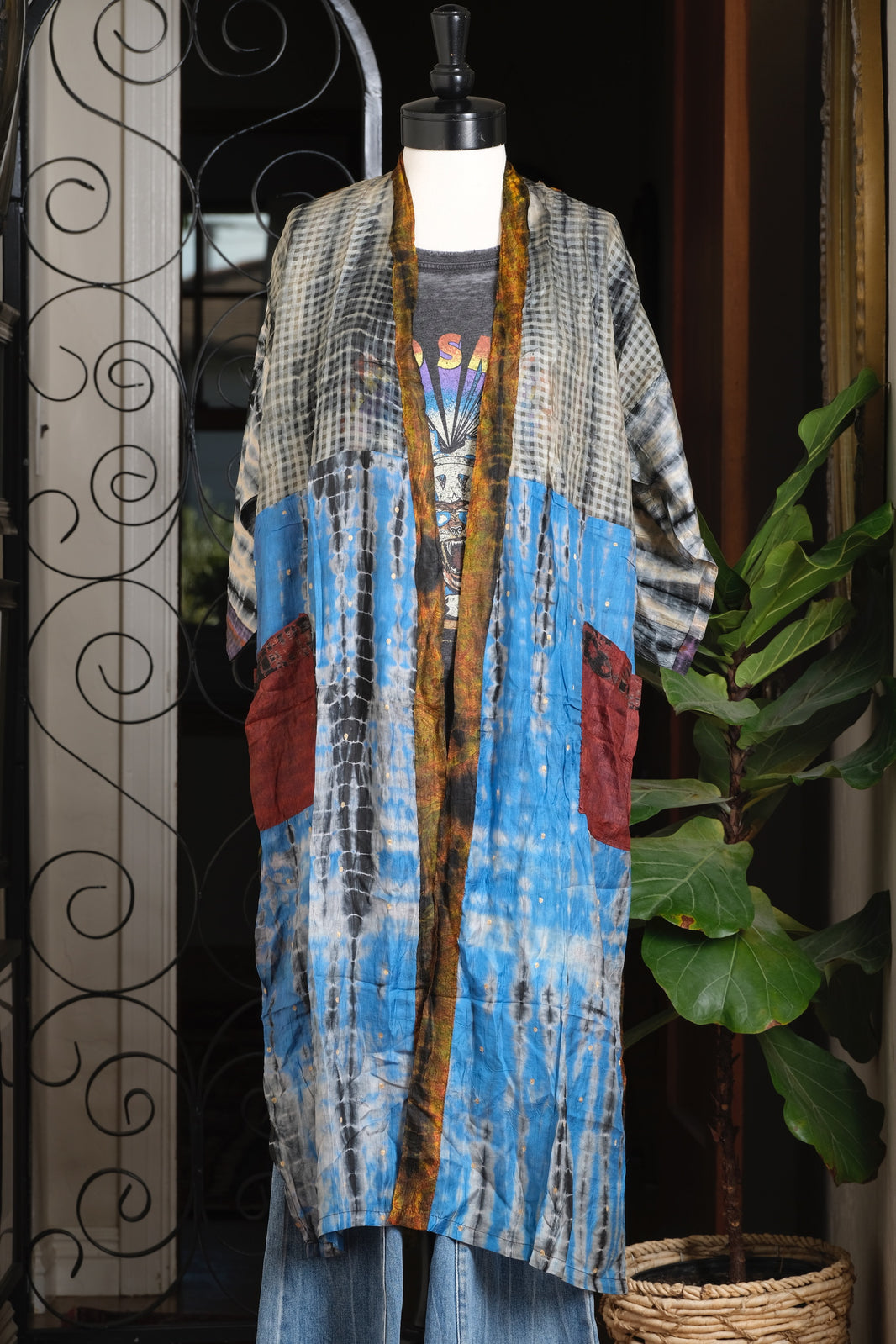 DUSTERS & TOPPERS – Chateau Bel Age Boutique
